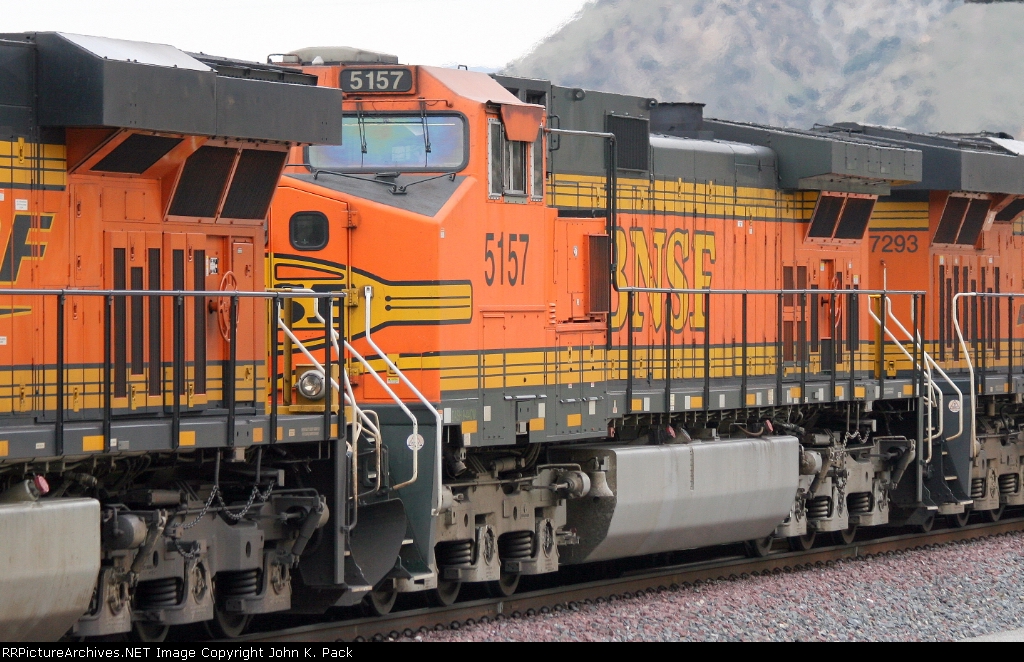 BNSF 5157